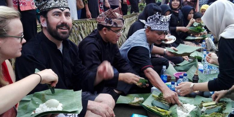 Festival Tumpeng Sewu - Ritual Adat dan Atraksi Wisata di Banyuwangi ...