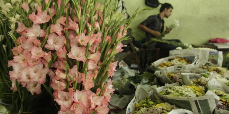 Pasar Bunga Rawa Belong - Ini Oase Bunga Segar di Tengah Padatnya ...